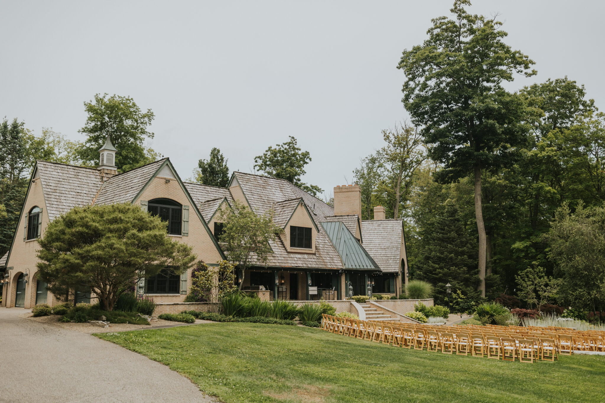 Boho wedding at Basil Place in Chardon, Ohio